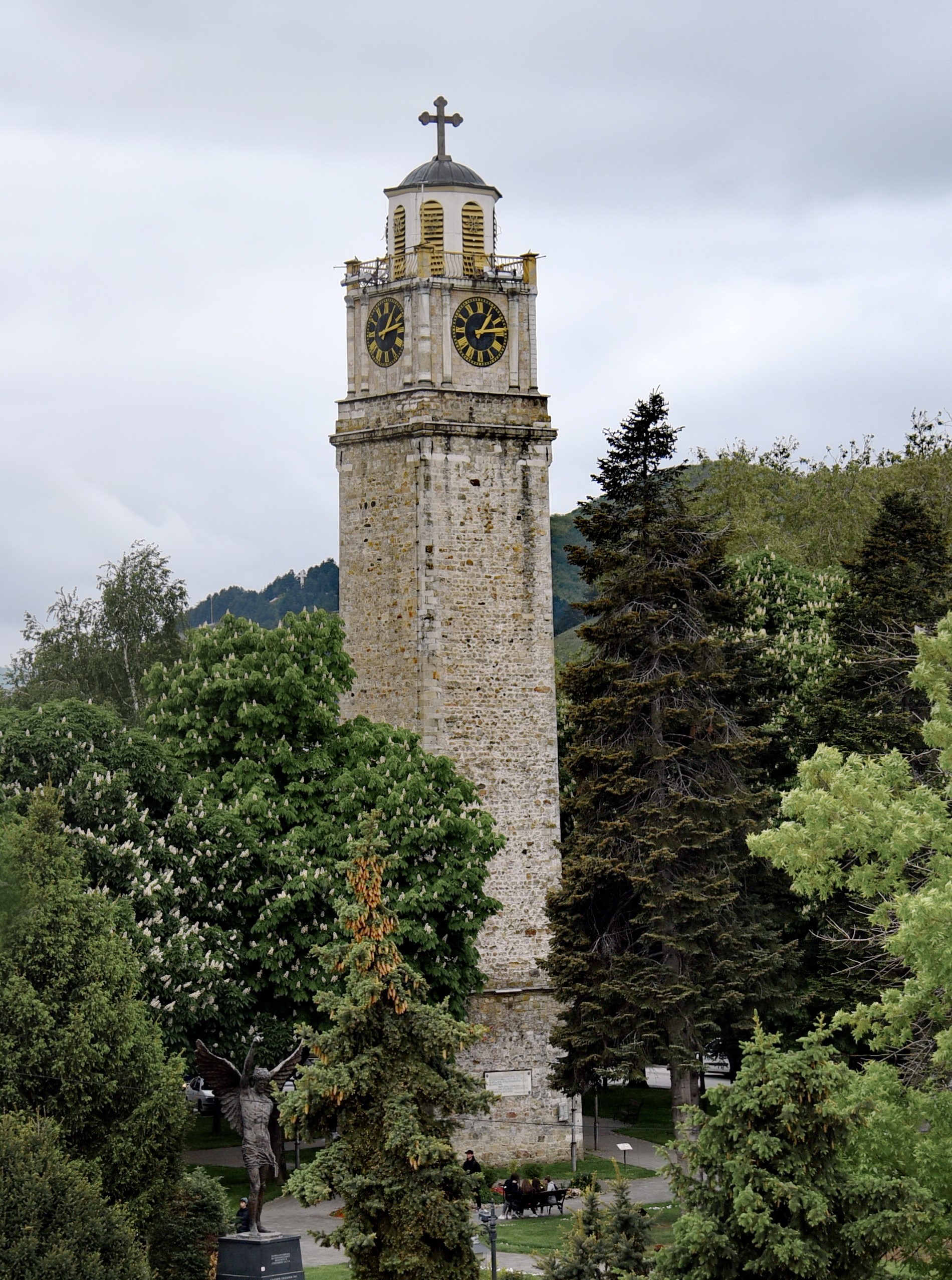 Саат-кулата во Битола е прогласена за културно наследство од особено ...