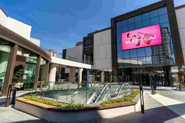 Diamond Mall одбележа една година од своето отворање и најави влез на ...